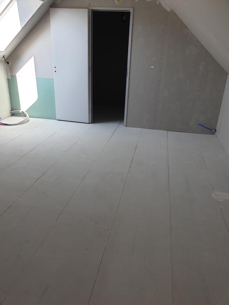 Comment poser une chape sèche ? - Touraine services